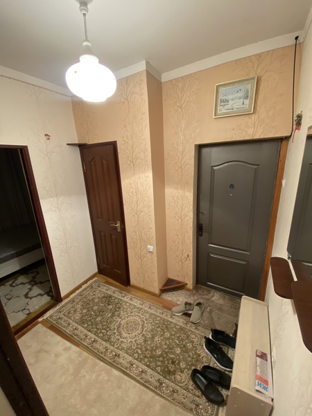 Продается квартира 1 переделаная в 2х комнатную