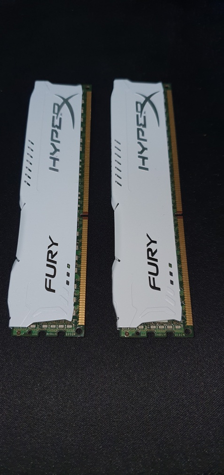 Продам Hyper DDR-3 по 8gb 2 шт