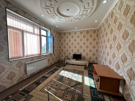 1 xonali 45m² 2-qavat uy sotiladi