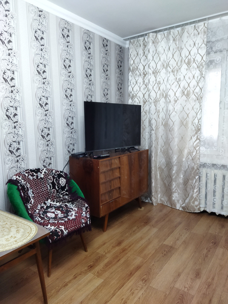 Сдаётся 2в3комнатная квартира ! Ул.Буюк Ипак Йули / г.Саёхат ,171школа