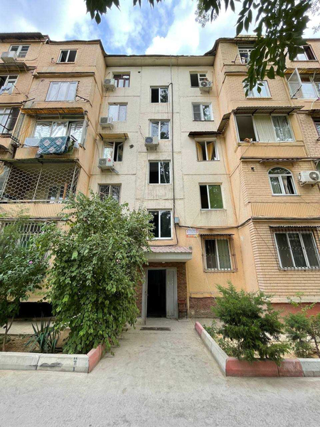 СРОЧНО ПРОДАЕТСЯ 166179  квартира на мирзо улугбека 2/2/5