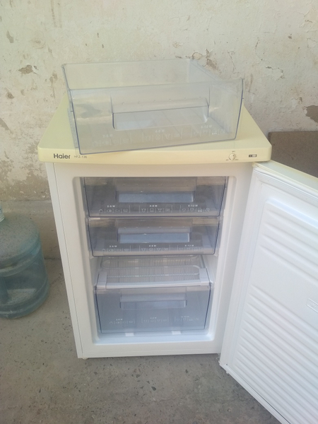 Продам морозильник HAIER HFZ-136 92литра