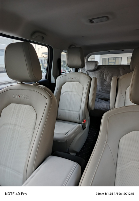 Wuling linxys MPV gibrid
