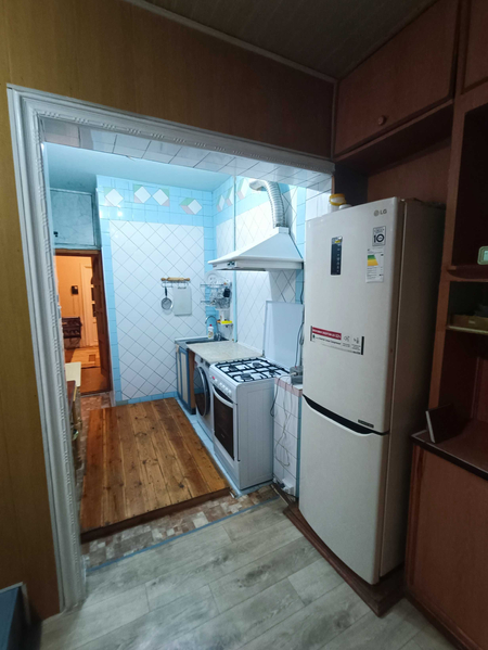 2 bedroom apartment for rent near Beruniy metro station. 60 sq/m.