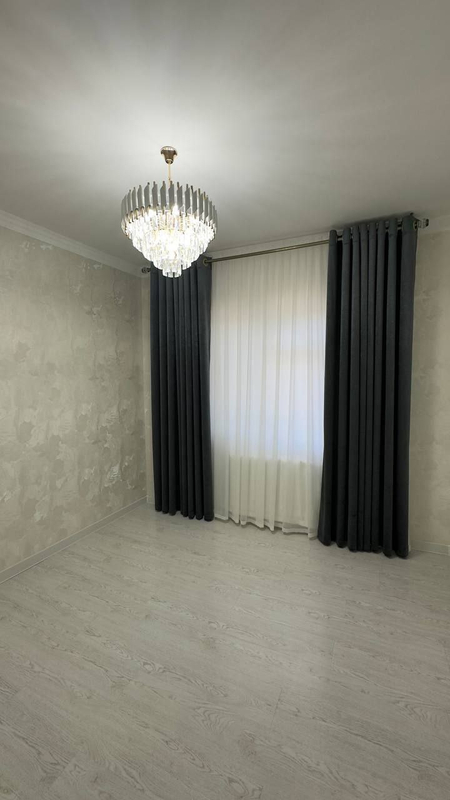 Продаётся Сергели 2, 4/4/5, балкон 2×6, 92 м², евроремонт. 4х комнатна