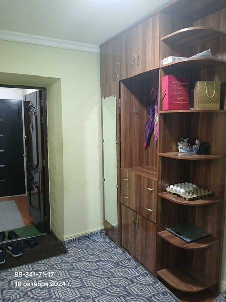 Продаётся 3х комнатная квартира на 2 этаже