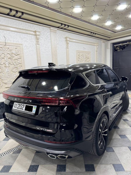 Jetour X70 Plus 1.6 Turbo Full позиция 2022 йил