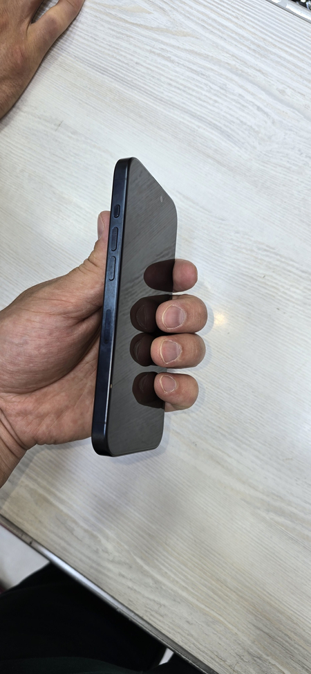 Iphone 15 pro 96%  256Gb