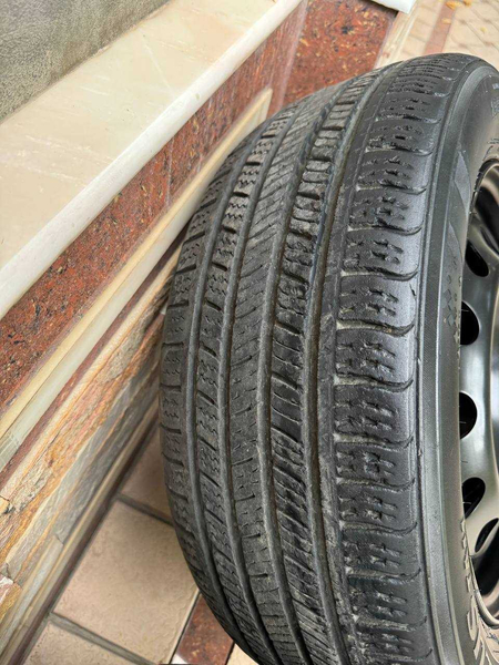 Продаётся автошины в сборе (Диски, шины и колпаки) R-15 195/60