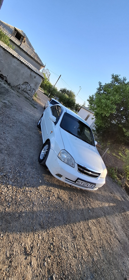 Lasetti 1.8 2012