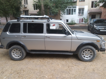 Niva 2131 5 eshikli 4x4  2001 yil yurgan masofasi 237.000 prapan 70 ta