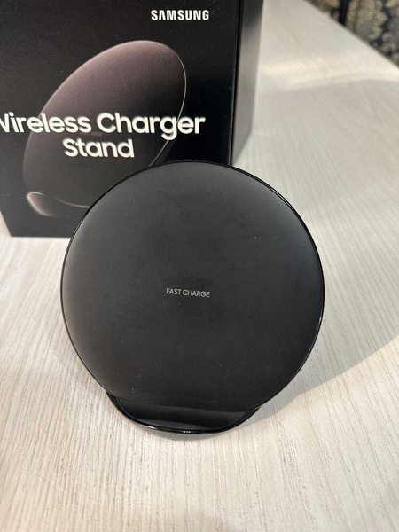 Samsung Wireless Charger Stand