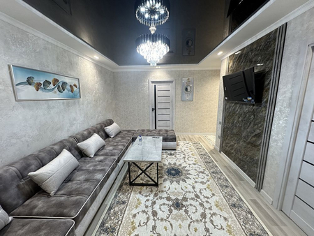 Сдается квартира 2*3х ком ТЦ Парус (11826)
