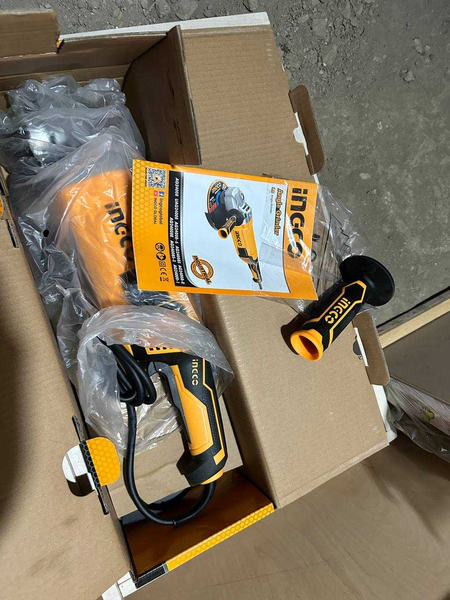 Угловая шлифовальная машина INGCO AG24008