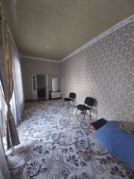 Hovli sotiladi 4 sotixli