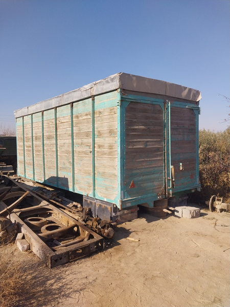 Kamaz kuzuv bortovoy