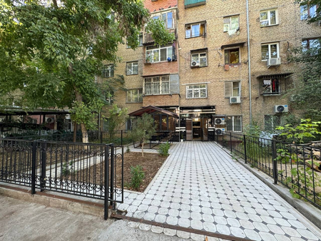 Продаётся офис 36м2 улица Чупонота