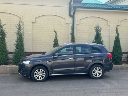Срочно продаю Chevrolet Captiva