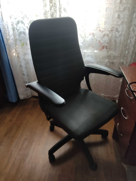 Кресло офисное эргономичное