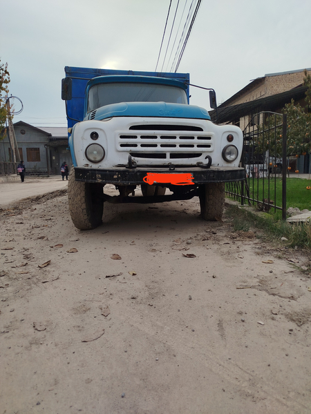 Zil sotiladi zapchaslari bilan