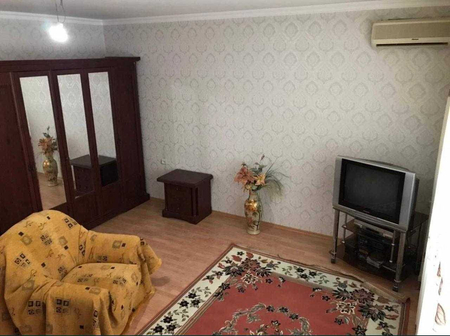 Срочно 2 Комнатная Французская планировка, мебель, техника Паркентский