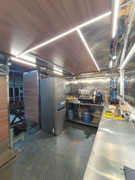 FOOD TRUCH sotiladi