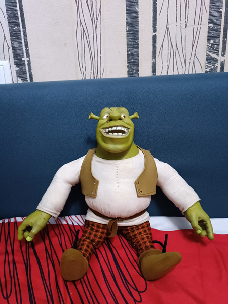 Игрушка Шрек 200000сум