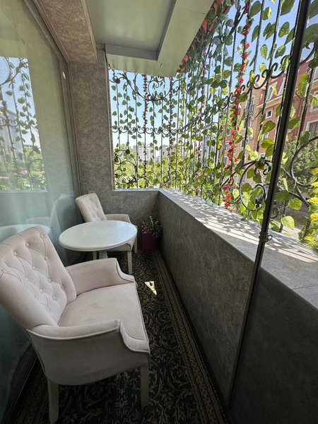 Первушка ул.Эльбек банковский дом 4-комн 2/5 200 м² 3 с/у ремонт