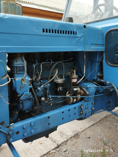 Traktor MTZ 80 sotiladi
