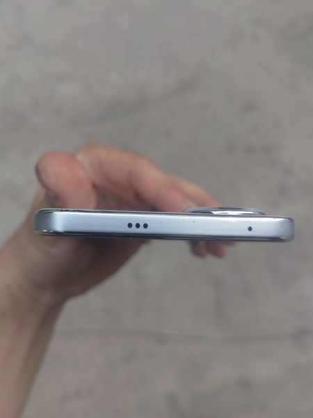 Huwaei nova 12 s