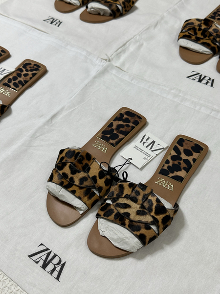 Новые тапочки шлепки ZARA