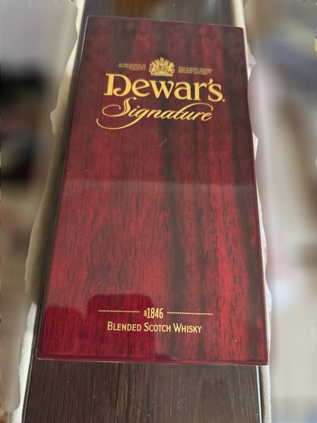 Dewars(Blended Scotch Whisky)