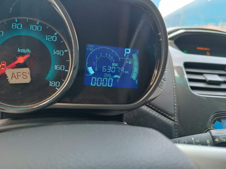 Спарк срочна сотилади