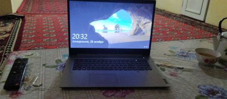 Notbuk sotiladi yaxshi holati