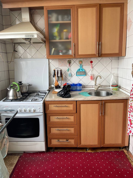 Toshkent shahar quyliq 7 massivda joylashgan uy sotiladi 4 xona 78kv