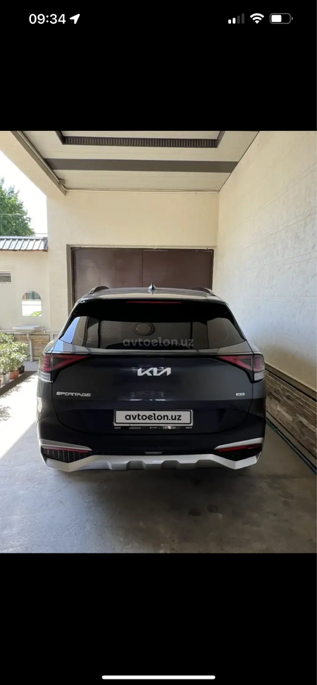 Автомобил