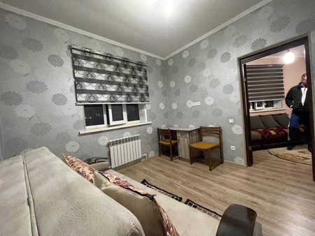 arenda maksim gorkiy be bozordi yoni 2 xona 400$