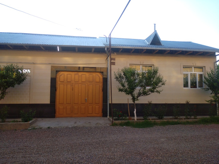 Ховли сотилади Назарбе тестилда 135000$