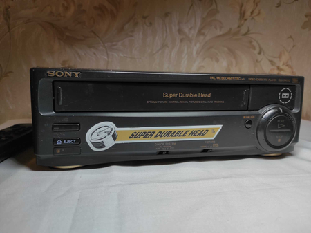 Продам видеоплеер SONY
