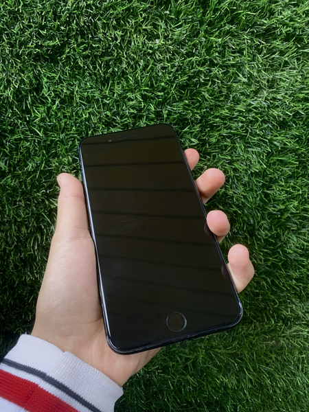 Iphone 7plus 32 aybi yo