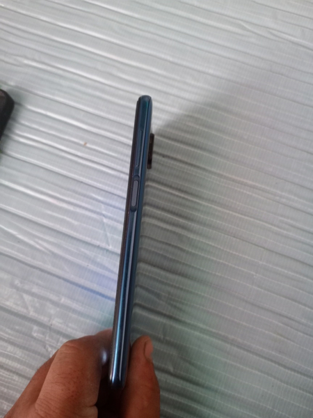 Redmi not 9c 8*128
