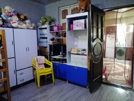Nazarbek tekstilda uy sotiladi srochno