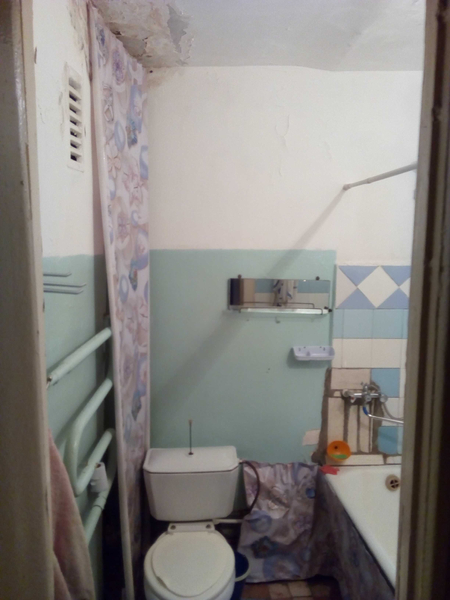 Продам 2 к малогабаритную аж кв на    23 квартале Чиланзара 3 /5 кирп.