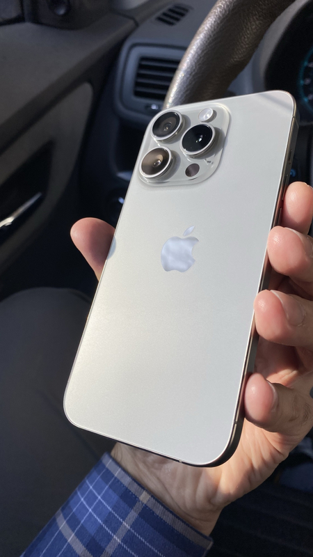 iPhone 15 Pro 256GB e-sim only (America)