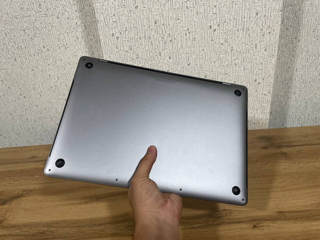 Mackbook i7 sotiladi