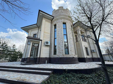 Продажа загородного дома 48 соток в Кибрае в элитном поселке