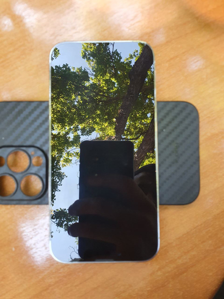 iPHONE 13 pro srocno