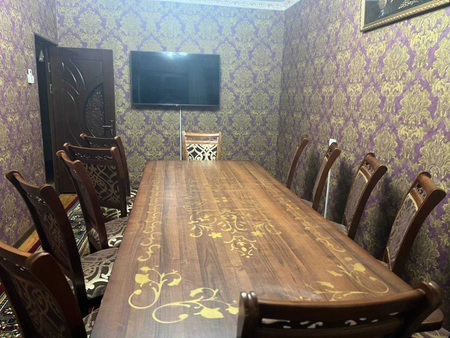 Стол ва стул сотилади