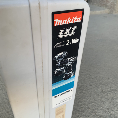 Makita Dlx2012mwx Black & White Cordless Twin Pack 18 Volt