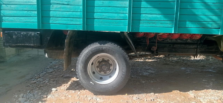 Zil 130 matori ural